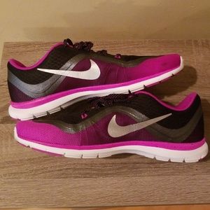 Nike Shoes for Women | Poshmark